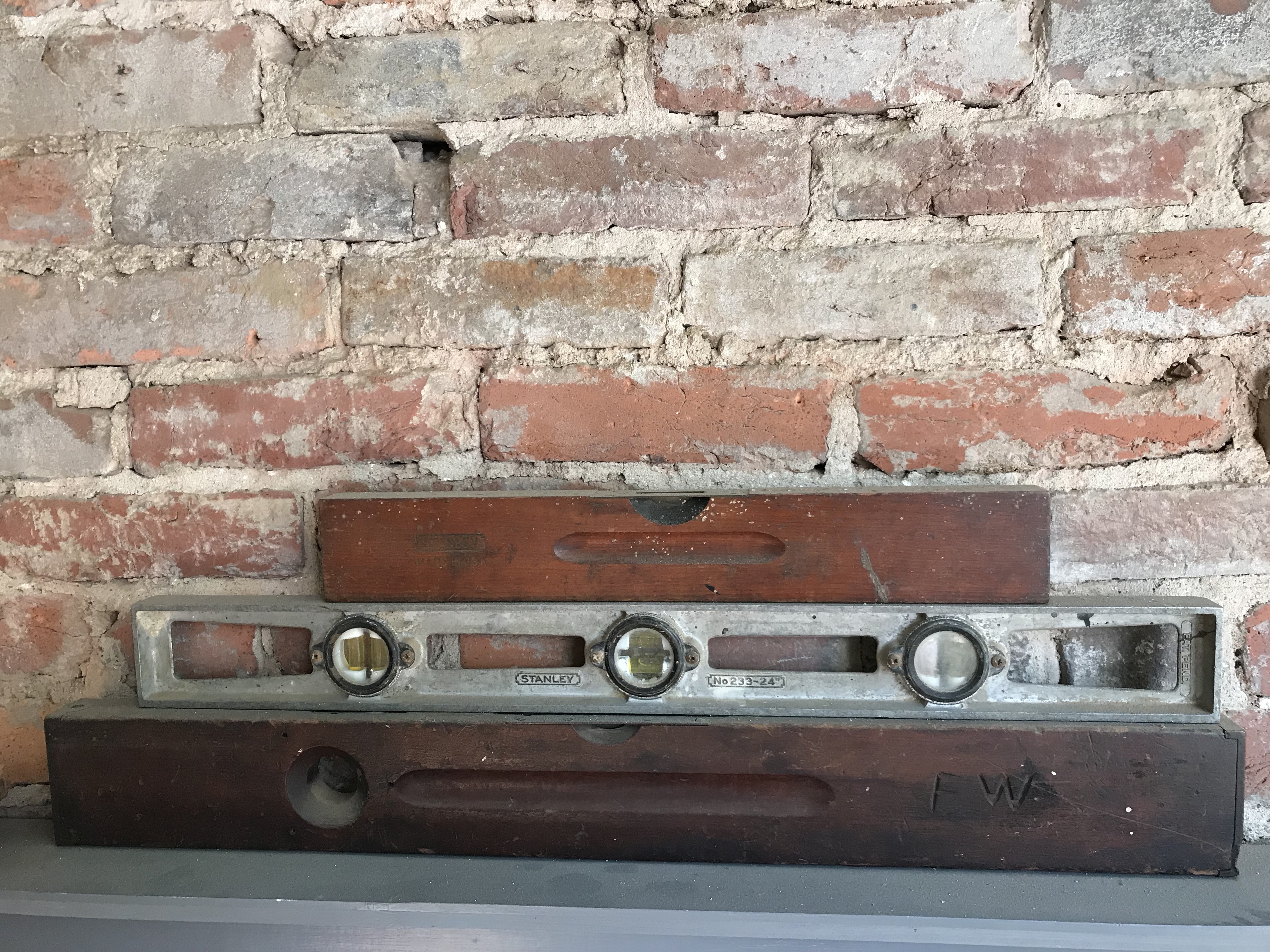 Three Elements Designs – WOOD STONE METAL
